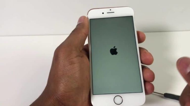 Dlaczego mój iPhone nie ładuje baterii ani nie włącza się i jak to ... Dlaczego mój iPhone nie ładuje baterii ani nie włącza się i jak to ...